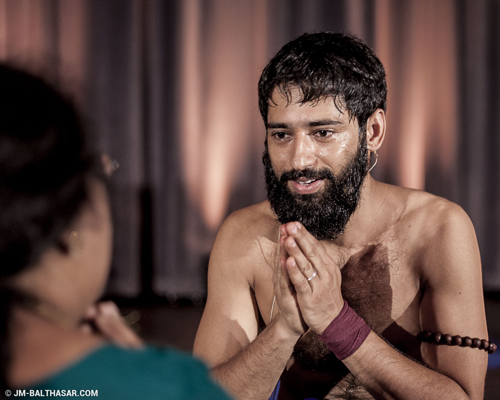 Présentation du Grand Master Akshar - Actem Yoga